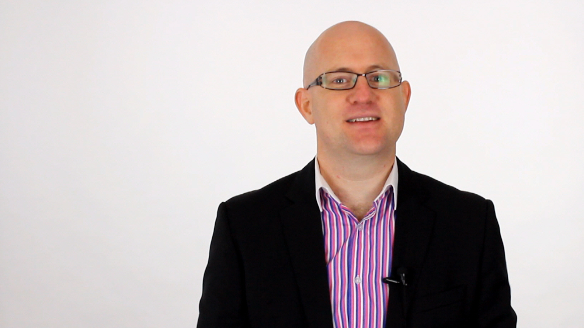 Apologetic Language - Presentation Skills Training | Executive Speaking